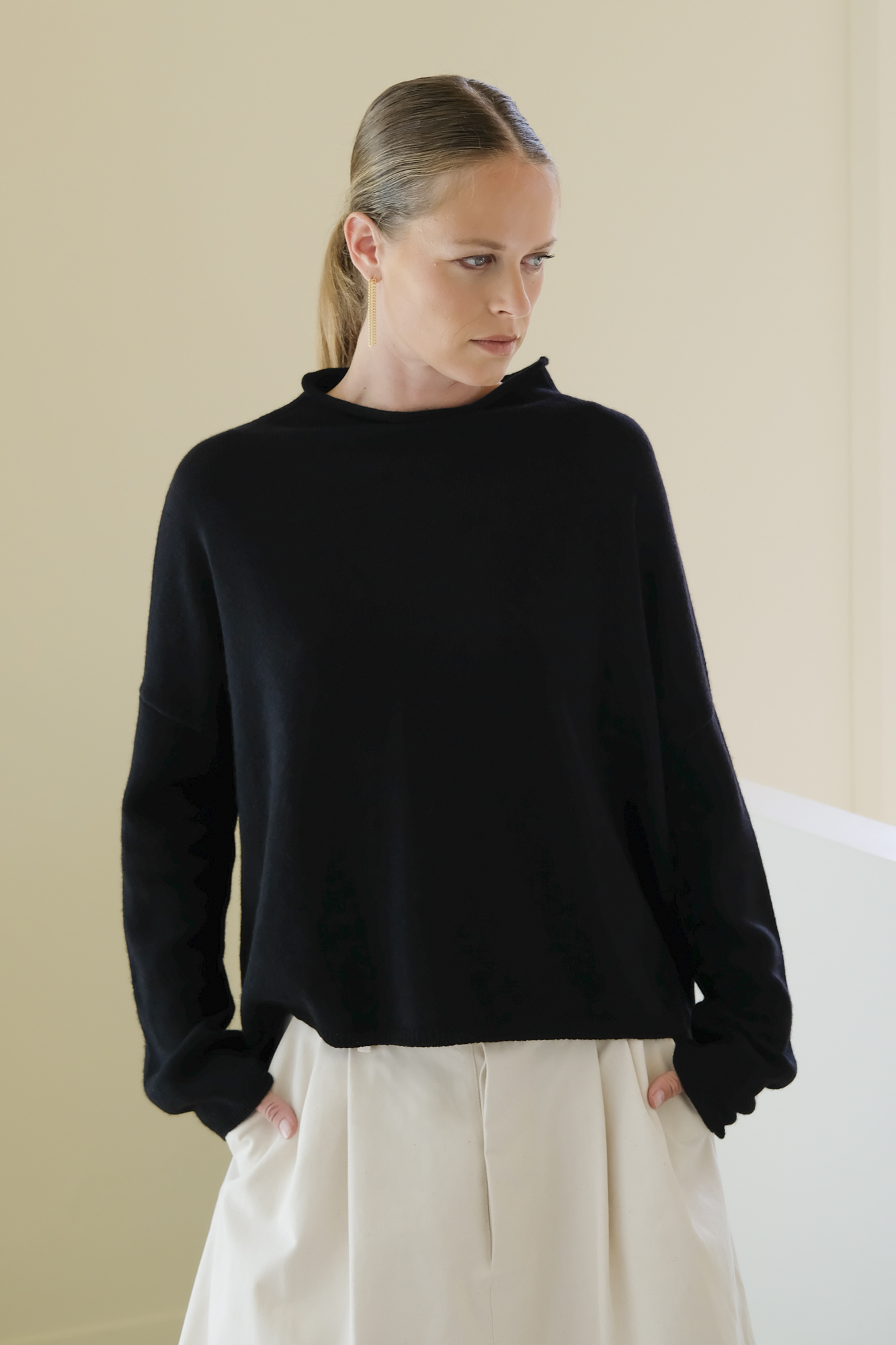 lisa yang sandy sweater black › sweaters | soul-sister